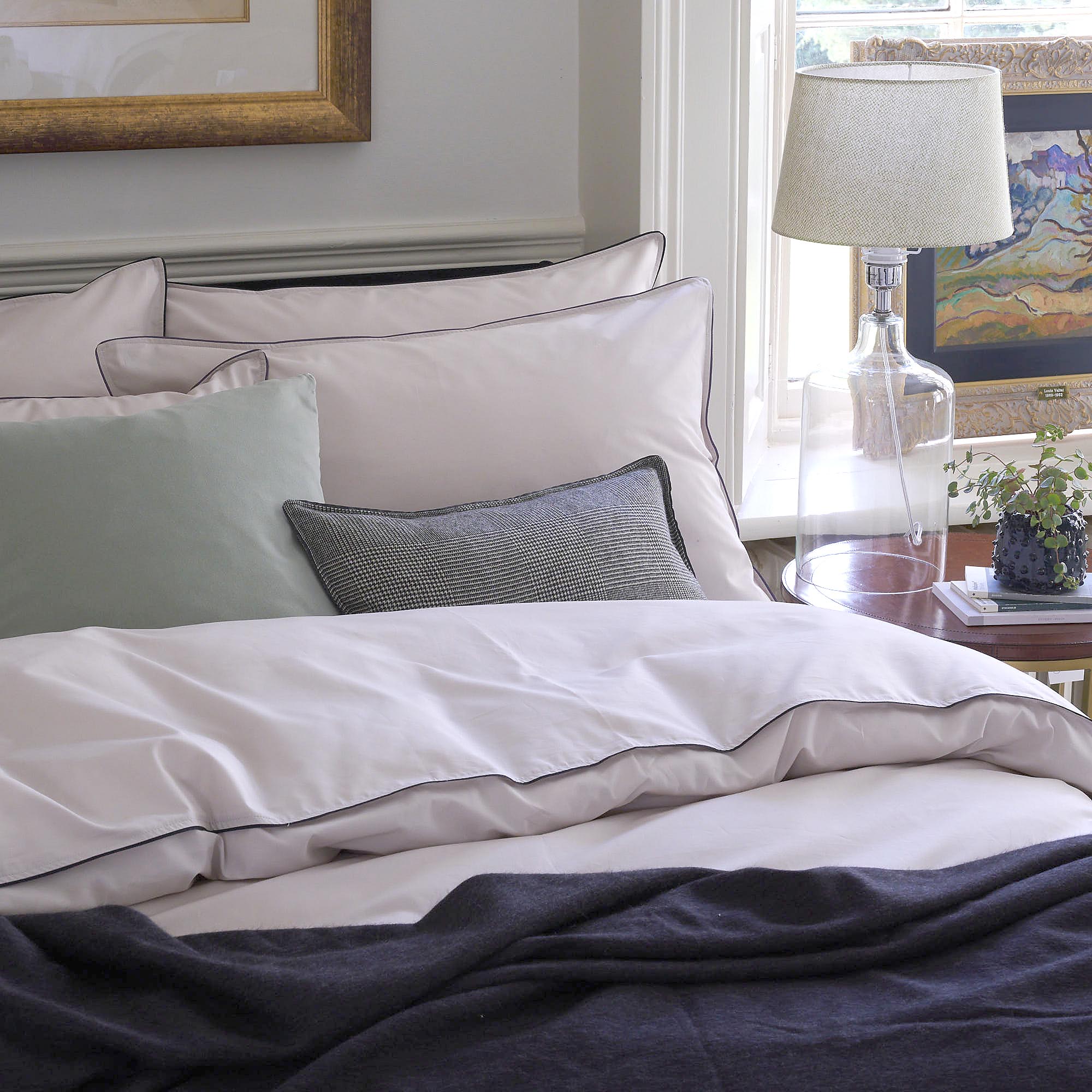 Luxury bed linen | Luxury towels | Buy online from London and Avalon